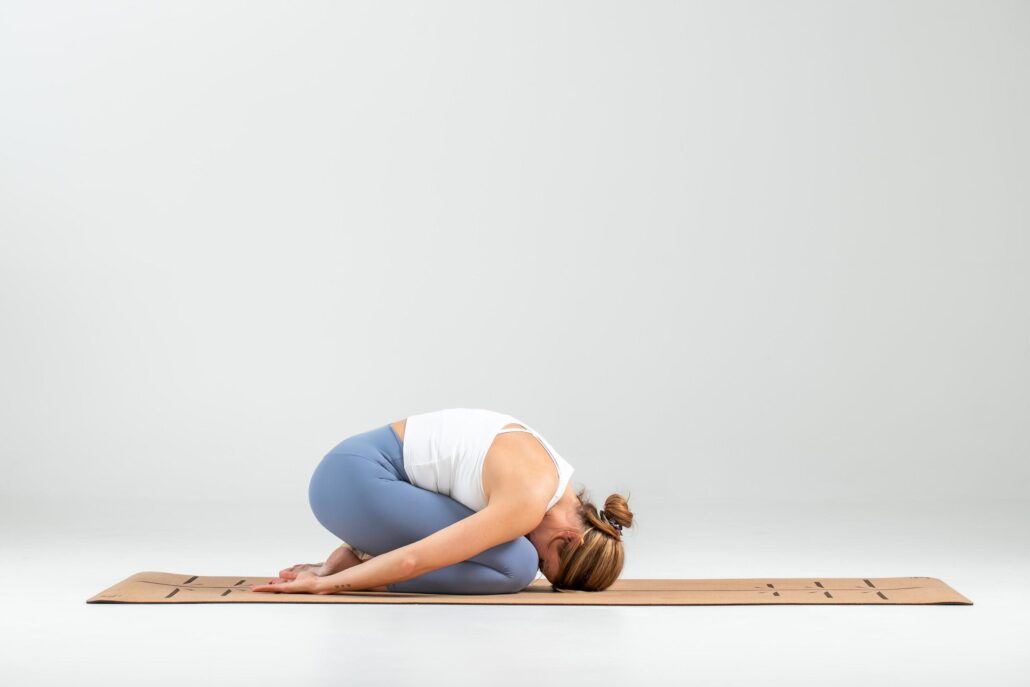 How To Do Child's Pose | Complete Step-By-Step Guide With Common ...